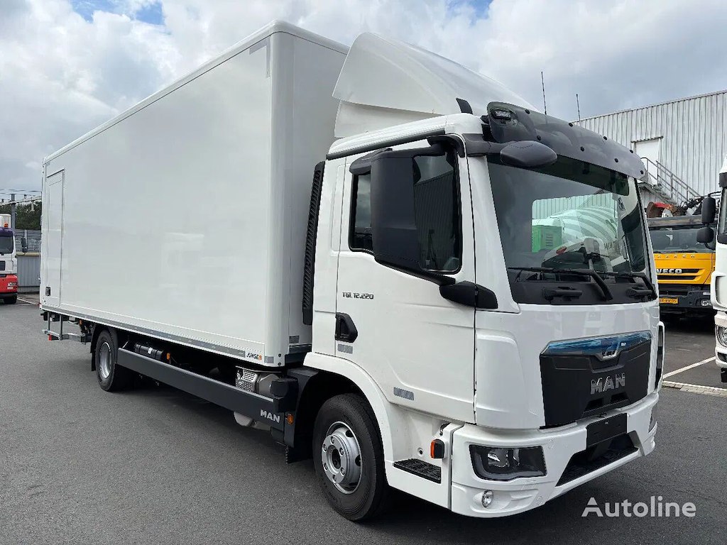 Novi MAN TGL 12.220 4x2 kamion furgon