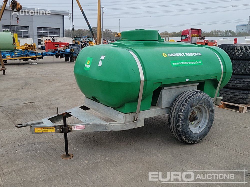 Prodaje se Plastic Water Bowser prikolicu autocisternu na aukciji