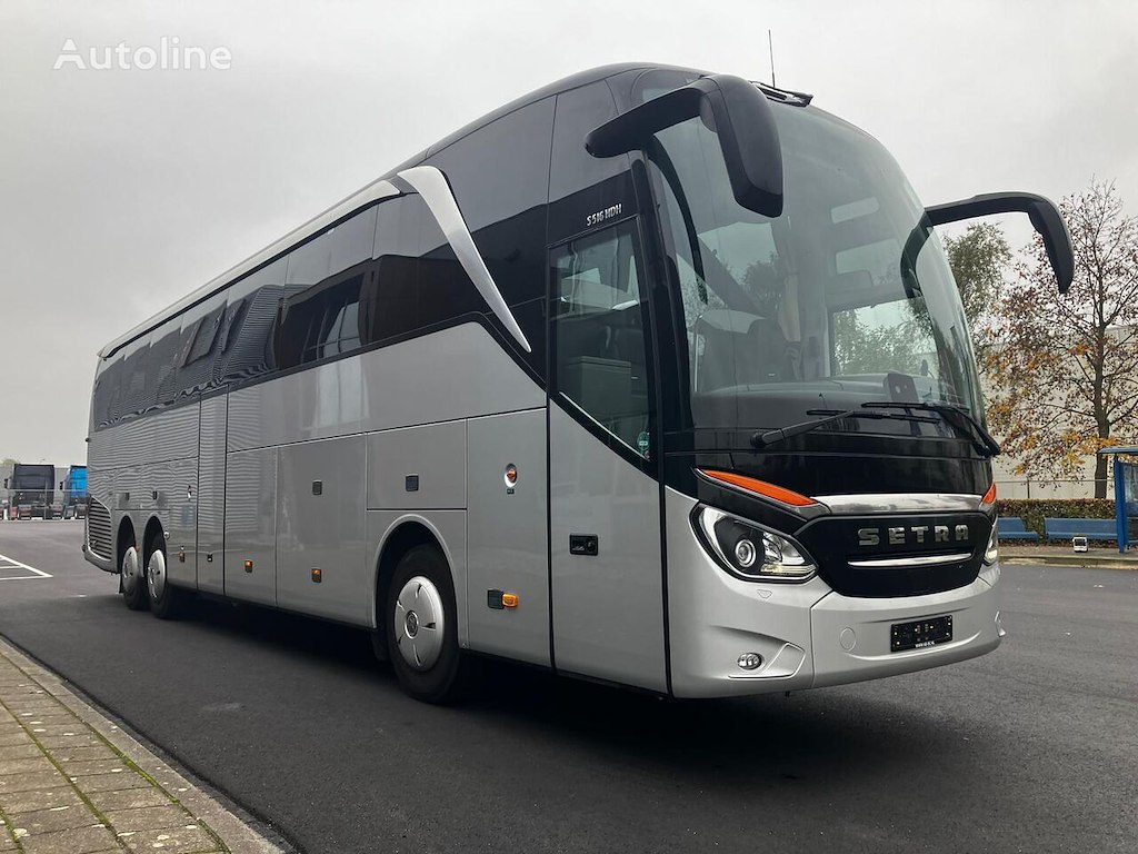 Setra S516 HDH turistički autobus