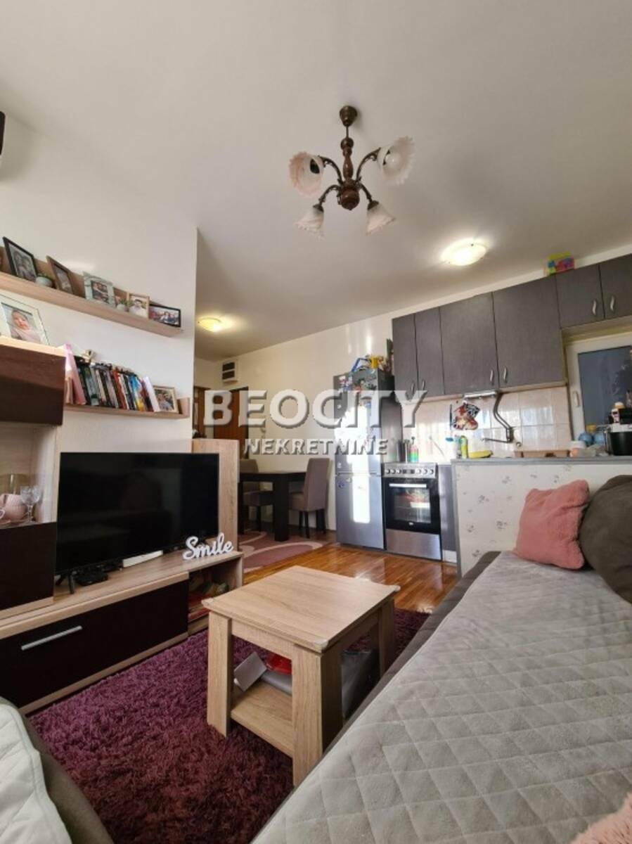 Novi Sad, Nova Detelinara, Trg Majke Jevrosime, 1.5, 32m2, 70000EUR