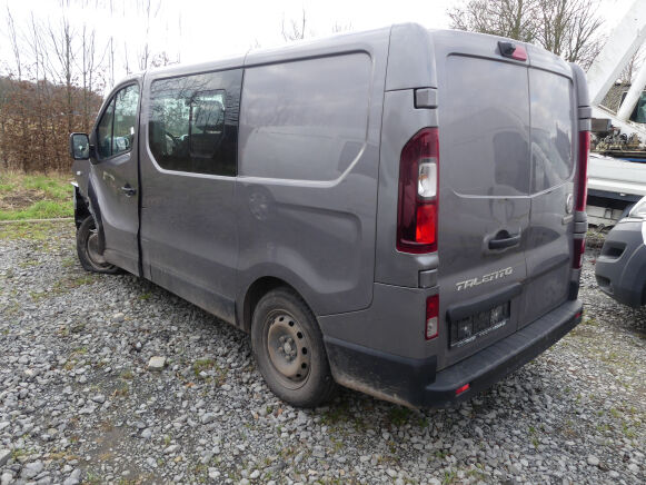 Prodaje se FIAT Talento kombi minibus na aukciji