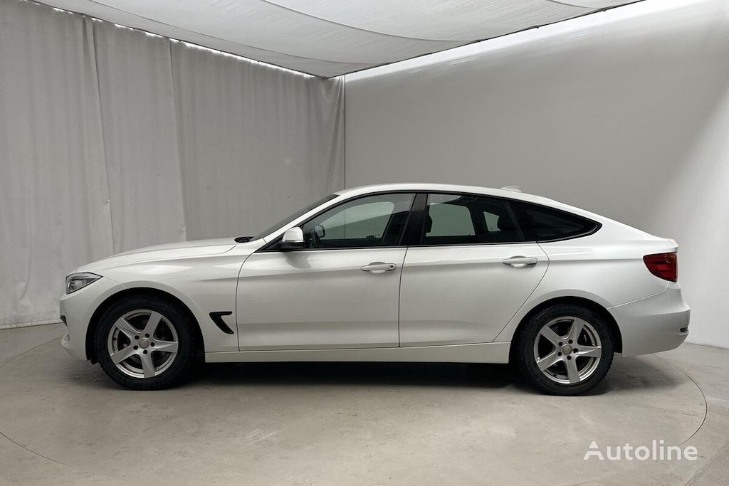 Prodaje se BMW 320d xDrive sedan na aukciji