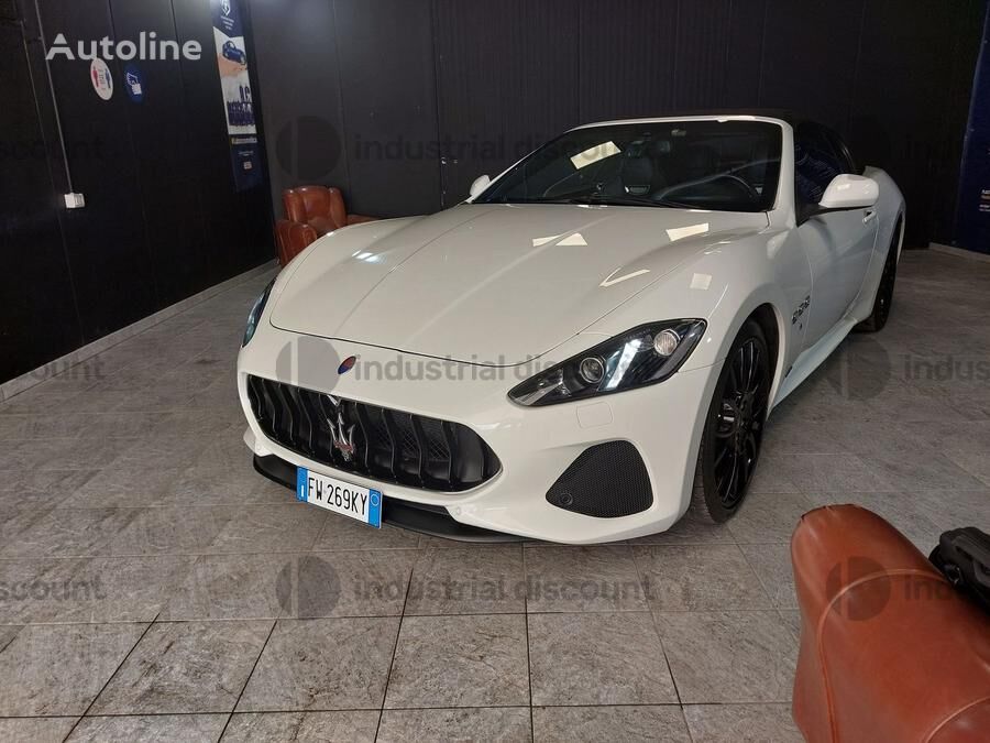 Maserati Grancabrio Sport F1 kabriolet