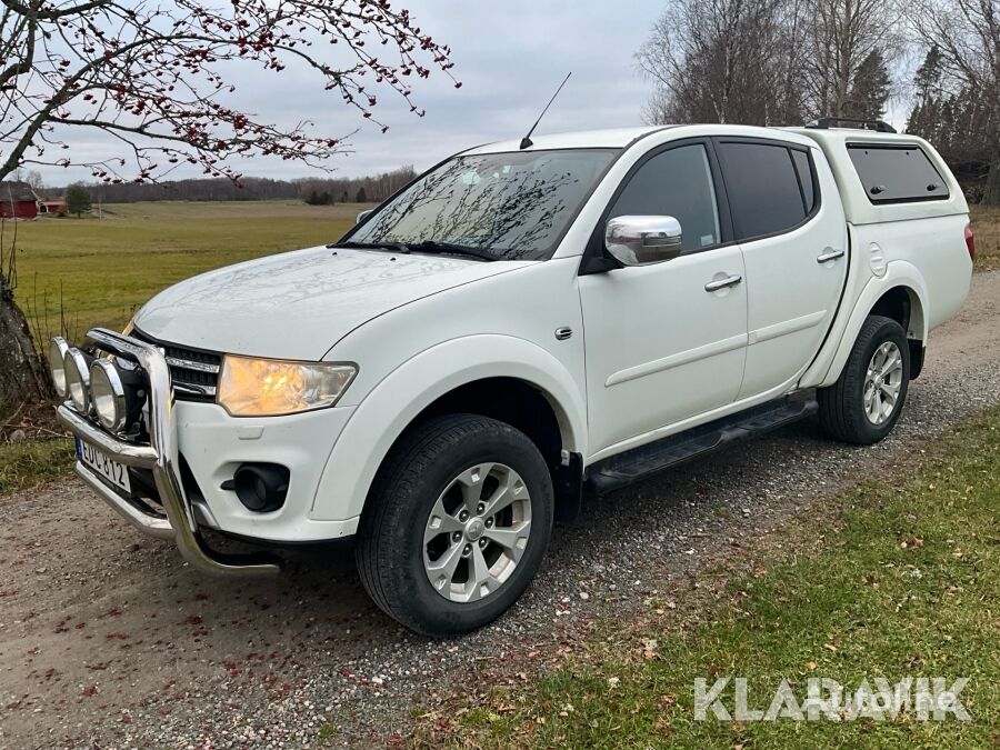 Prodaje se Mitsubishi L200 pikap na aukciji