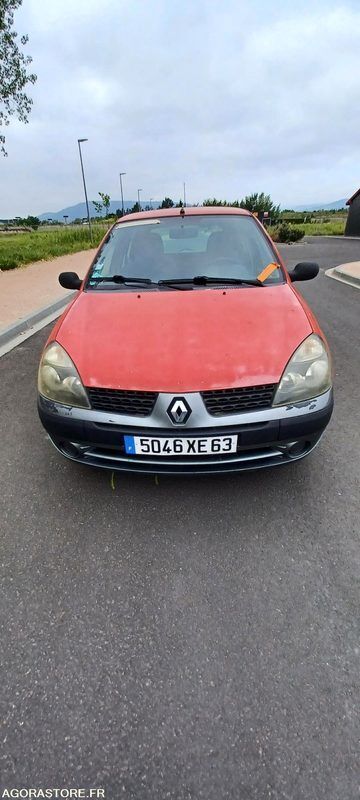 Prodaje se Renault CLIO hečbek na aukciji