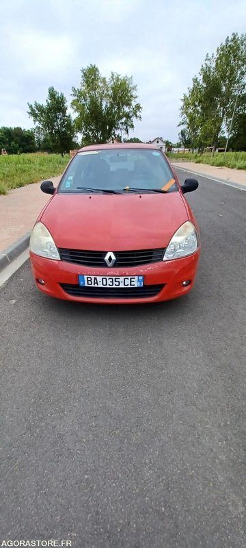 Prodaje se Renault CLIO hečbek na aukciji