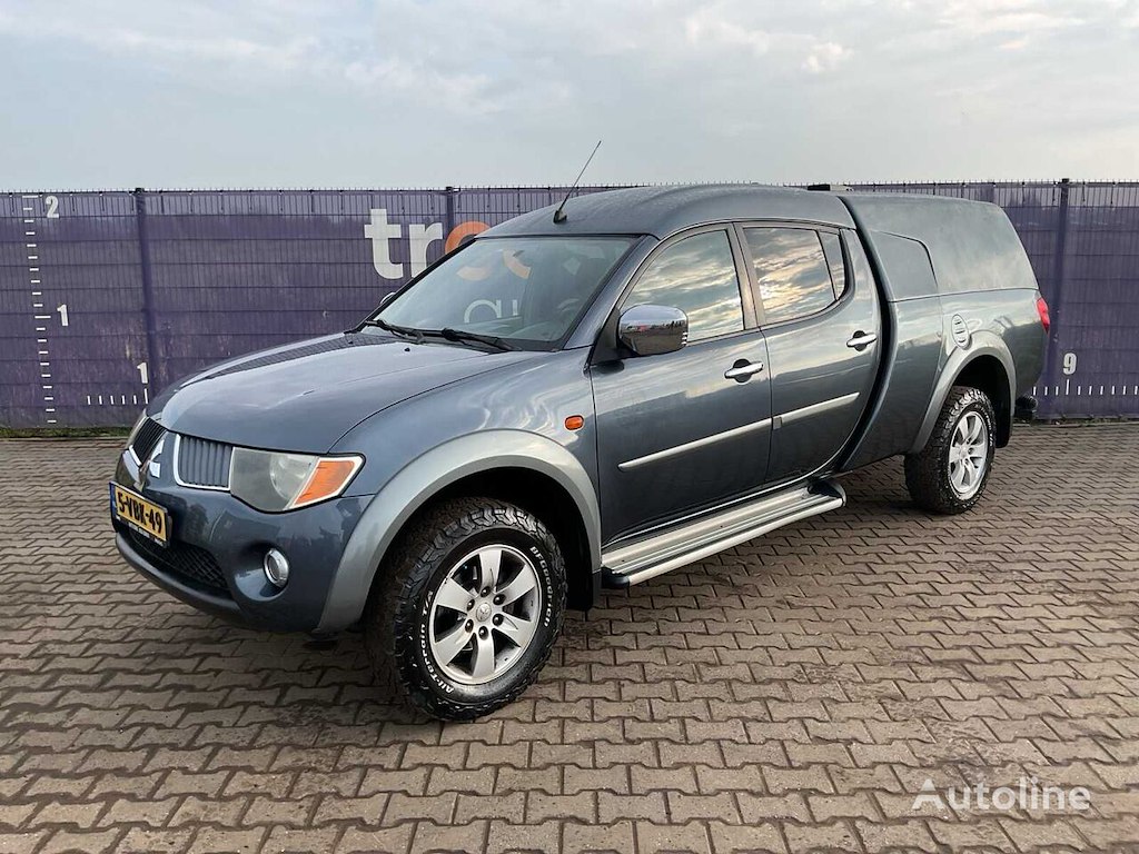 Prodaje se Mitsubishi L 200 DC pikap na aukciji