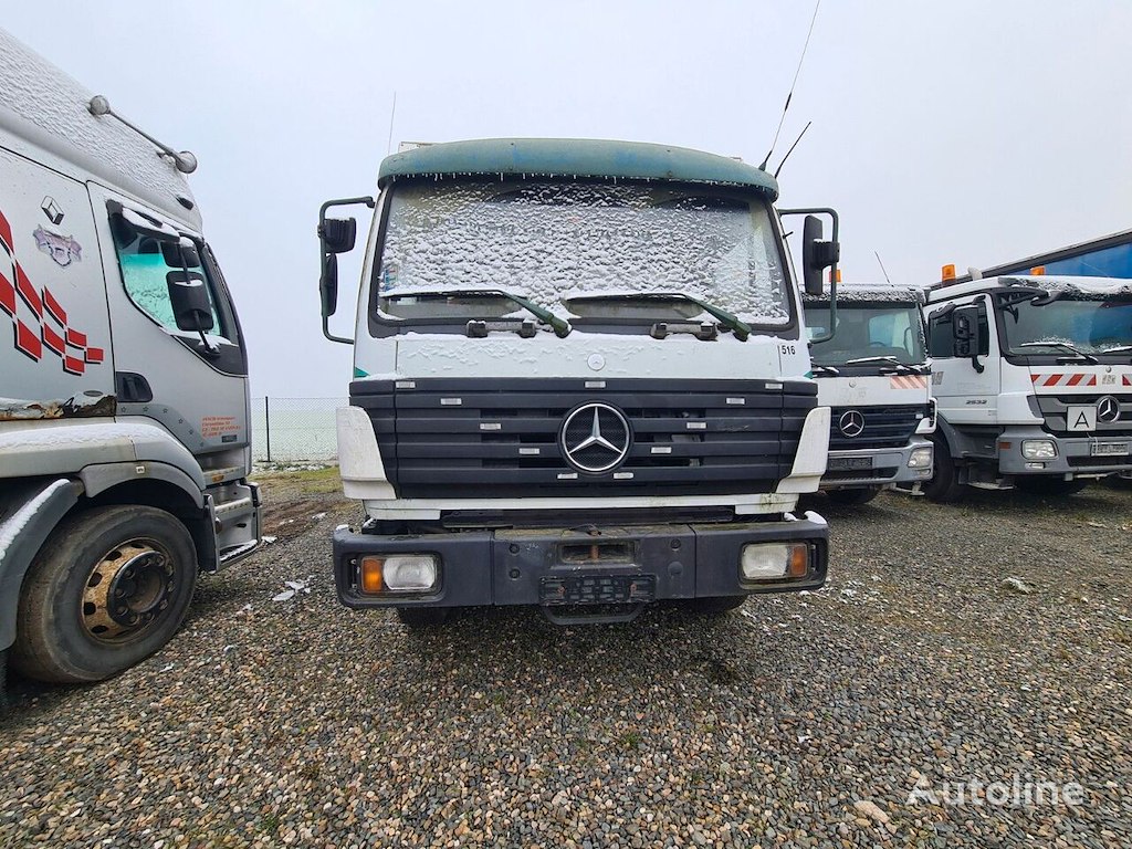 Mercedes-Benz 1820 kuća na točkovima