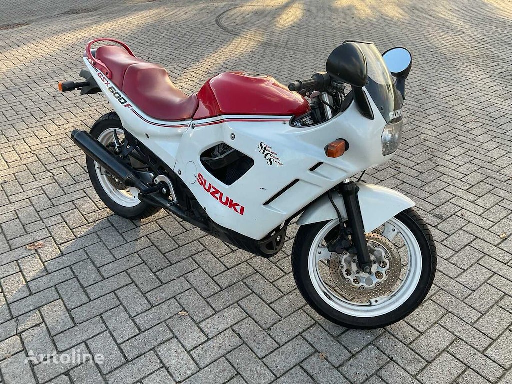 Prodaje se Suzuki GSX600F motocikl na aukciji