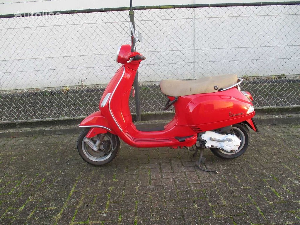 Prodaje se Vespa Snorscooter skuter na aukciji