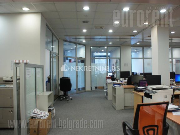 #38292, Izdavanje, P.P., BLOK 19, 3250 EUR