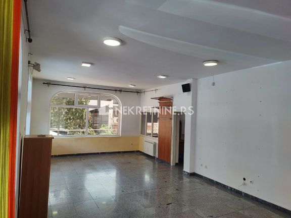 Poslovni prostor 60m2 na Dedinju ID 14359-1