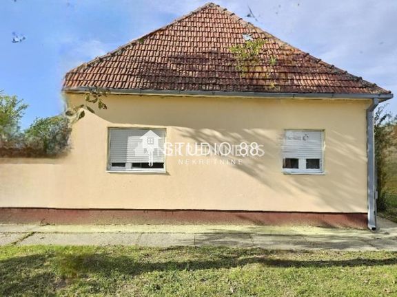 Žitište, Centar, Kuća, 140m2, 34500 EUR