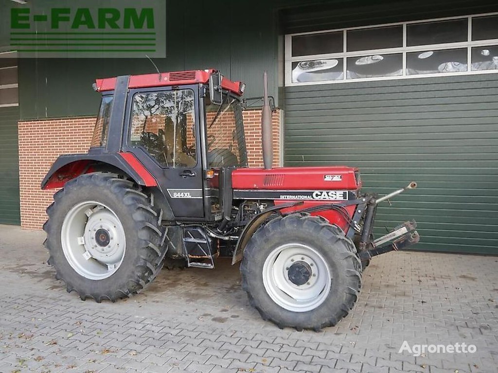 Case IH 844 xl nur 6090 std. traktor točkaš