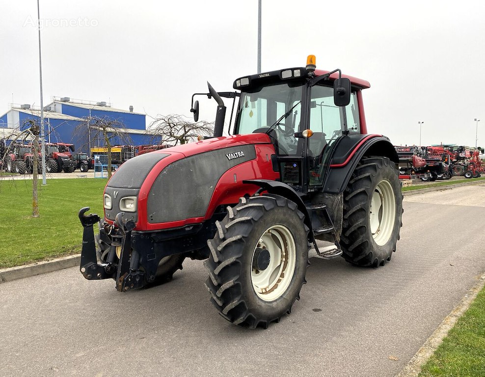 Valtra T131 traktor točkaš