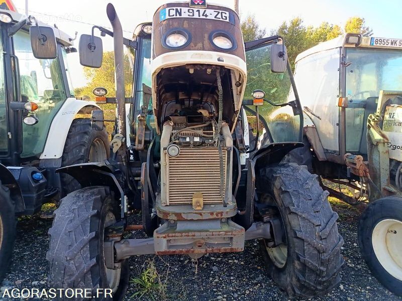 Prodaje se Massey Ferguson 6445 traktor točkaš na aukciji