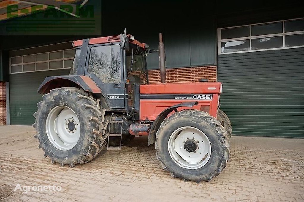 Case IH ihc 1255 xl traktor točkaš