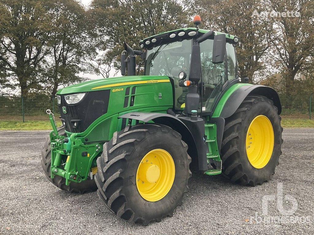 Prodaje se John Deere 6250R traktor točkaš na aukciji