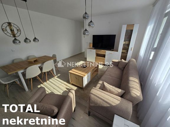 Četvoroiposoban stan NOVI SAD, 183340€