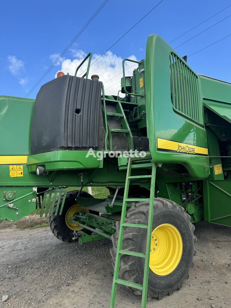 John Deere W650 kombajn za žito