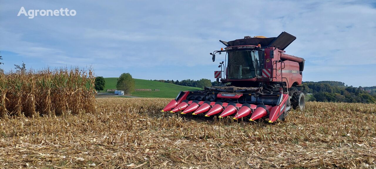 Case IH Axial-Flow 7130 kombajn za žito