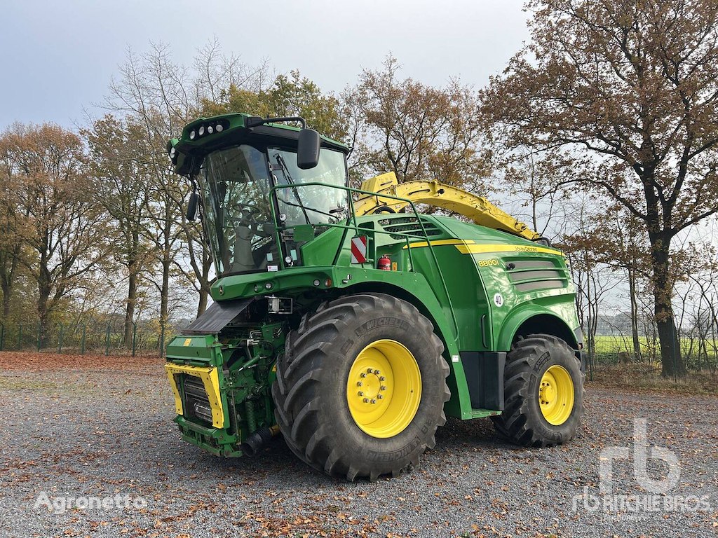 Prodaje se John Deere 8800I 4WD krmni kombajn na aukciji