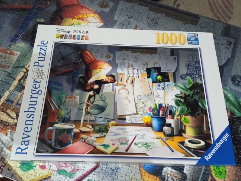 Puzzle 1000 komada