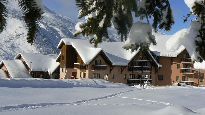 APARTMANI LES HAUTS DE VALMEINIER 4* - Valmeinier / Francuska