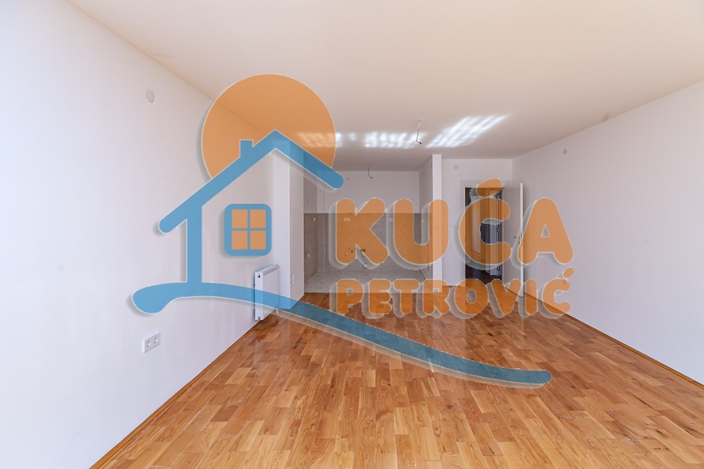 Trosoban stan, 93 m2, Centar, Vožda Karađorđa ID: i-012762