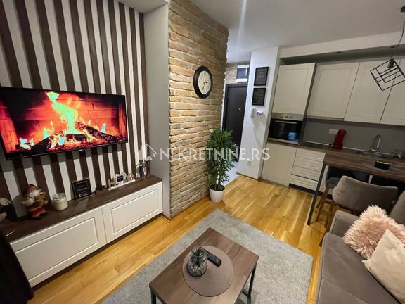 Apartman na prodaju u kompleksu Titova Vila