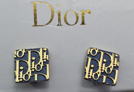 Original nove Dior monogram mindjuse na klipsu