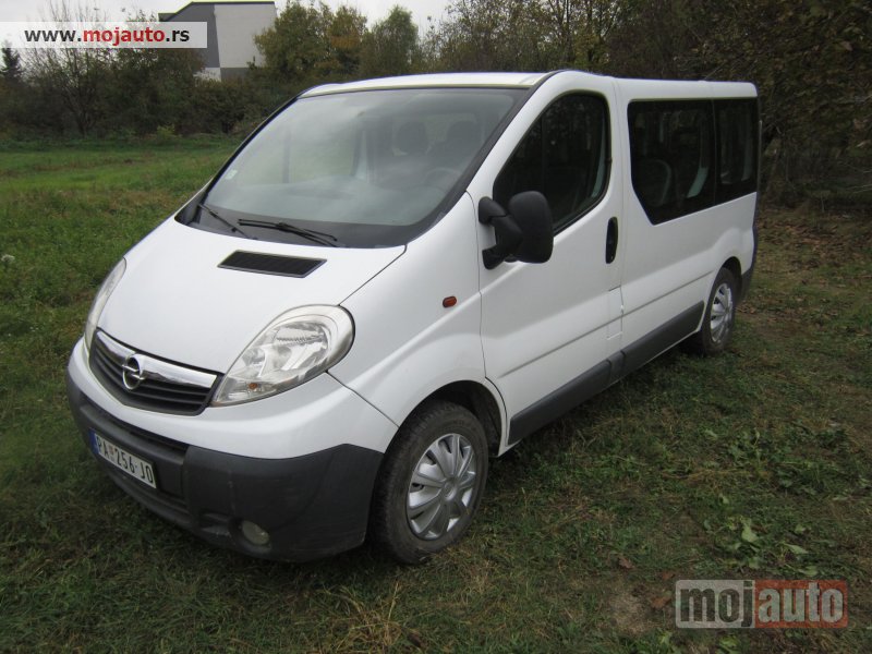 Opel Vivaro 2011g. 2.0 tdci Putnicki