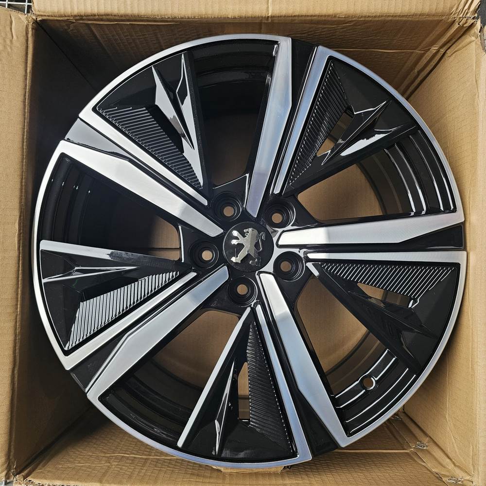 ALU FELNE
7.5J x18 ET44 5X108