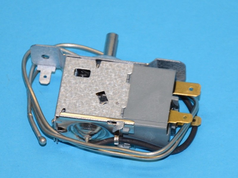 TERMOSTAT FRIZIDERA HISENSE HK1093322 WDF28C-0A1BA 1093322