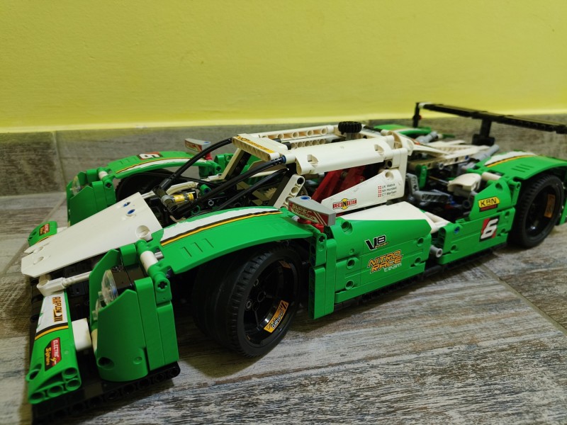 Lego Technic 42039 motorizovani 24h automobil