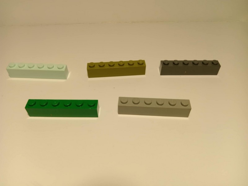 Lego 3009 šareno 5 komada