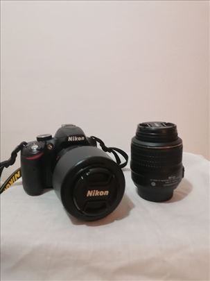 Nikon D3200 (14000 okidanja) + 18-55mm + 55-200mm