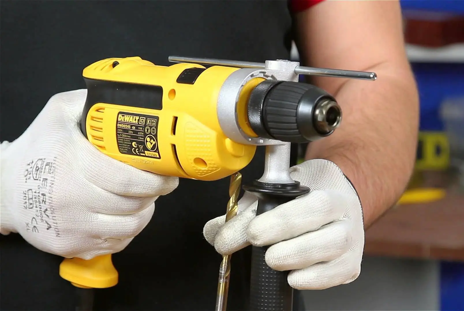 DeWalt Udarna bušilica DWD024S