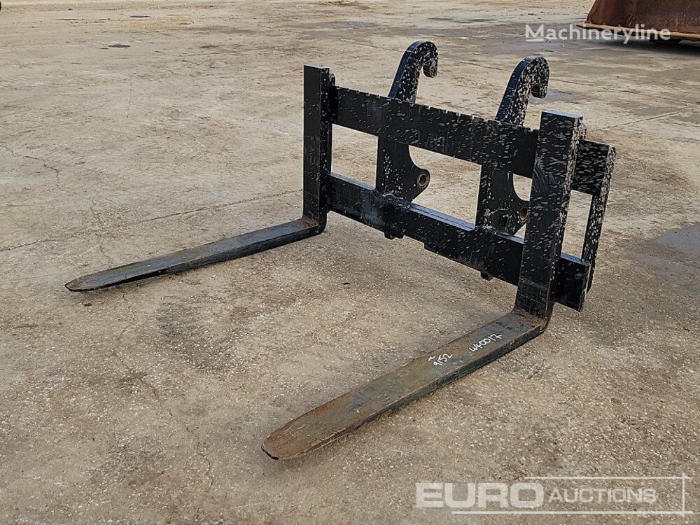 Prodaje se Caterpillar Fork Frame & Forks to suit Backhoe Loader kašiku za prednje utovarivač na aukciji