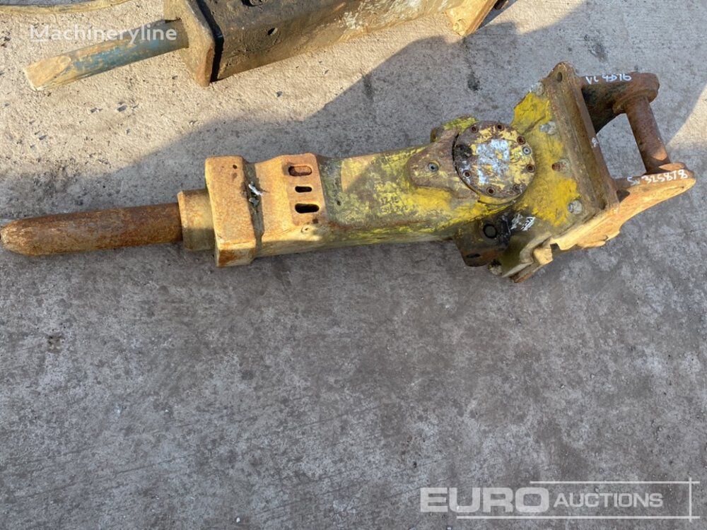 Prodaje se 2015 Atlas Copco SB302 Hydraulic Breaker 50mm Pin to suit 6-8 To hidraulični čekić na aukciji