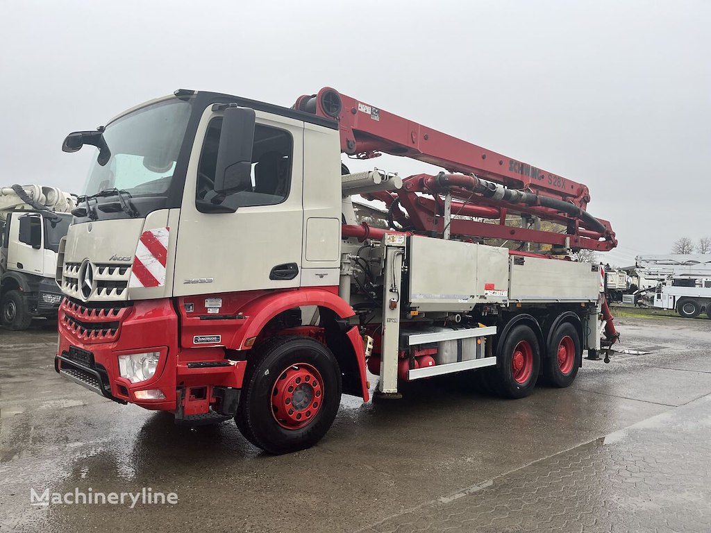 Schwing S28X-P2023 na šasiji Mercedes-Benz Arocs 2633 Schwing 28m pumpa za beton