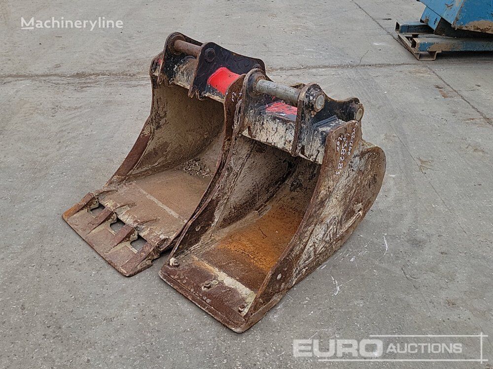 Prodaje se 24", 18" Digging Bucket 50mm Pin to suit 6-8 Ton Excavator kašiku za bager na aukciji