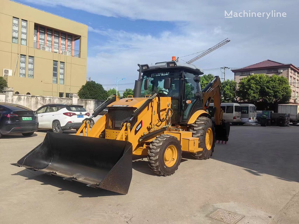 Novi Caterpillar Backhone CAT 420F bager-utovarivač