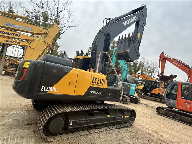 Volvo EC210 EC210DLC EC240 EC360 EC460 bager guseničar