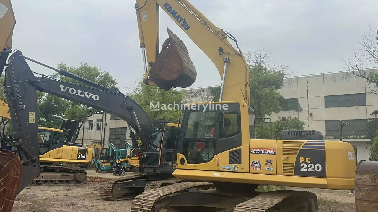 Komatsu PC220-8N1 bager guseničar