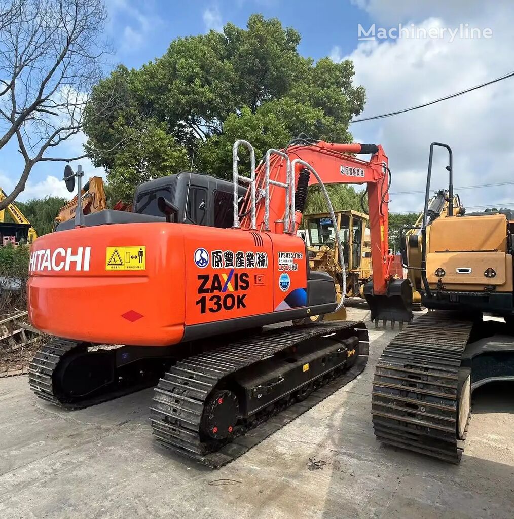 Hitachi ZX130 bager guseničar