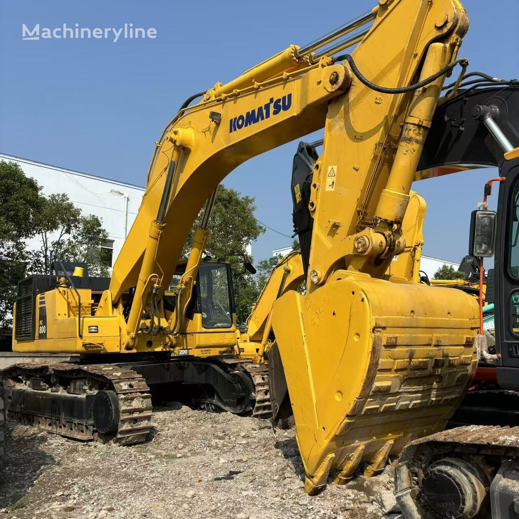 Komatsu PC800 bager guseničar