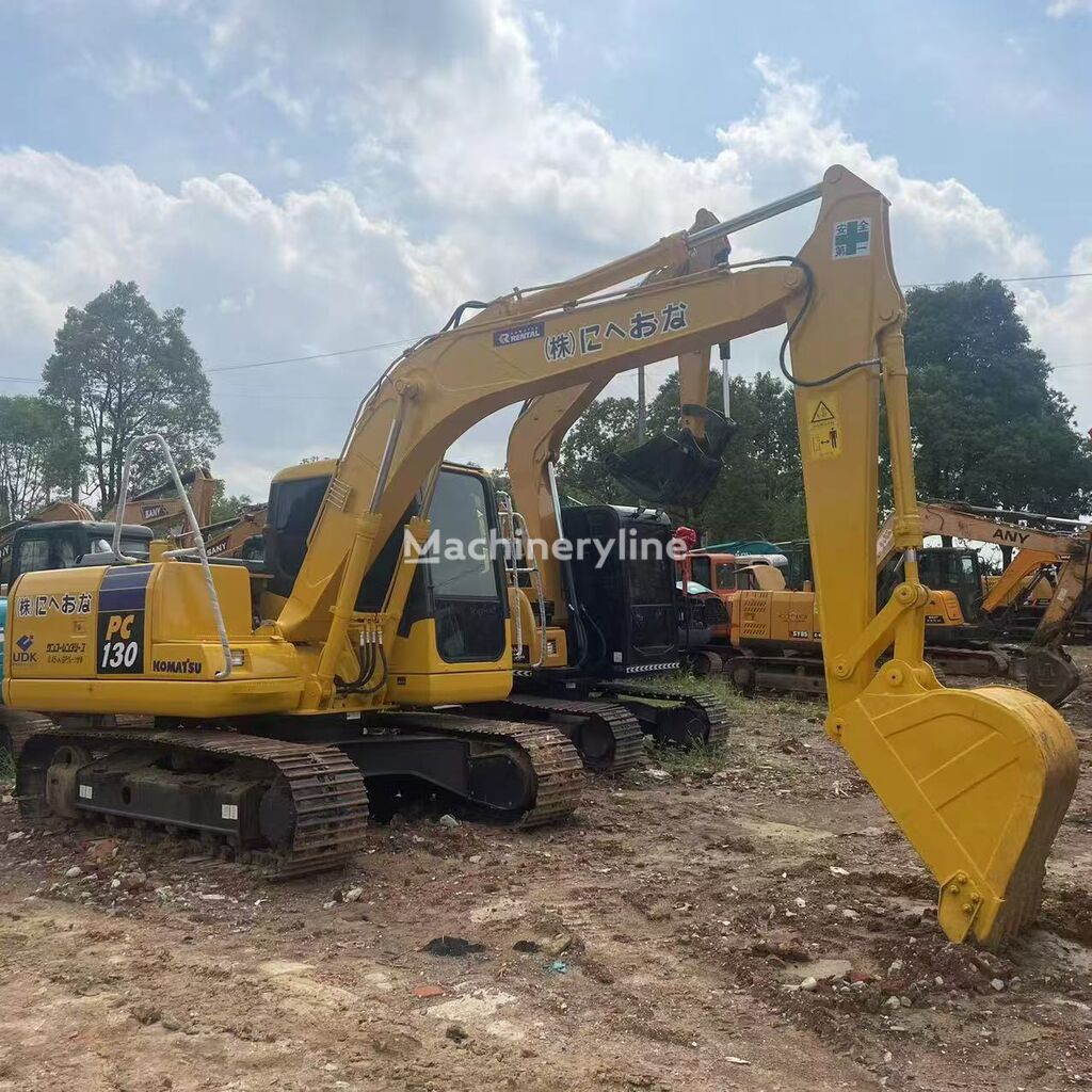 Komatsu PC130 bager guseničar