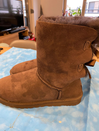 ugg 40