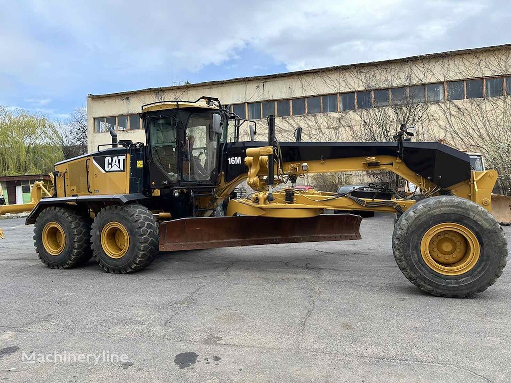 Caterpillar 16 M grejder